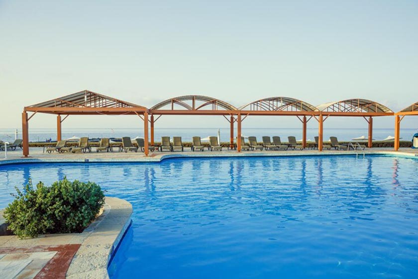 Can Saltwater Pools Raise Your Blood Pressure 